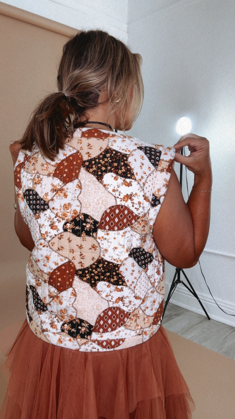 Full Bloom Multi Patchwork Quilted Vest, Brown – Everyday Chic Boutique