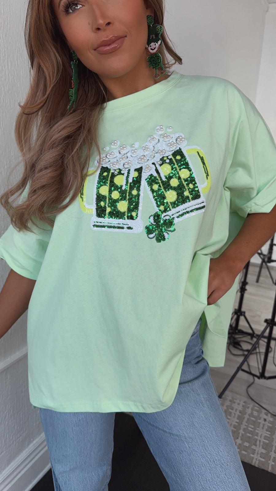 Graphic Tees – Everyday Chic Boutique