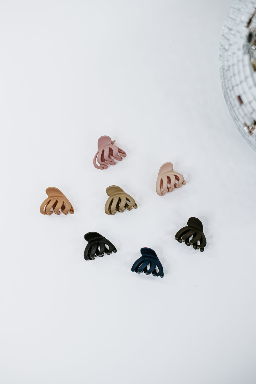 Tiny Claw Clip – Everyday Chic Boutique